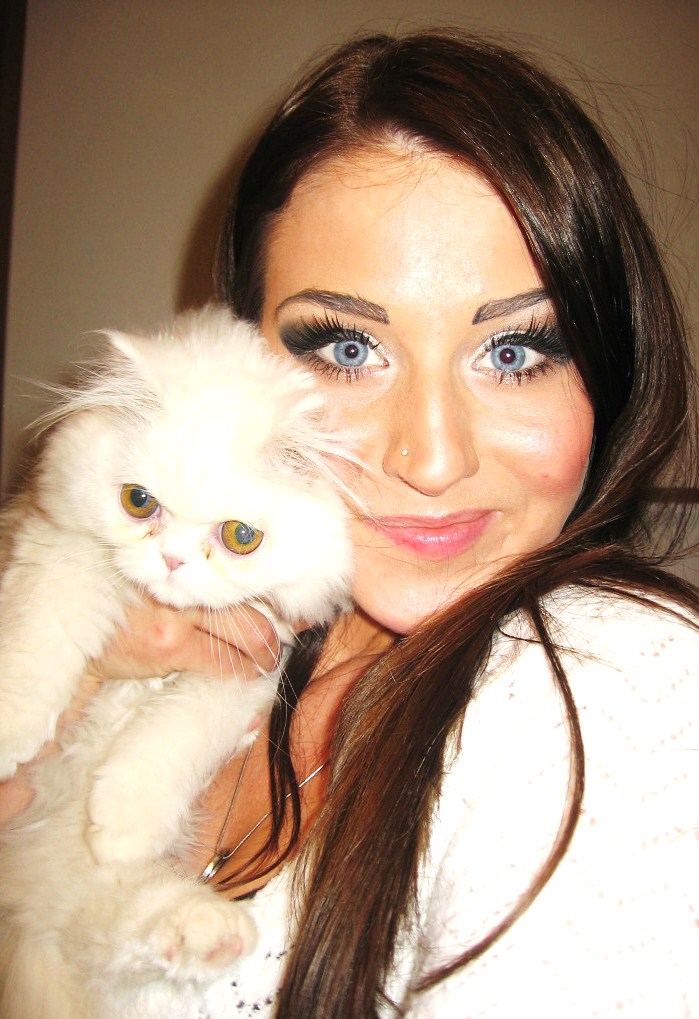 Three Little Kittens: How to create a CAT LADY!