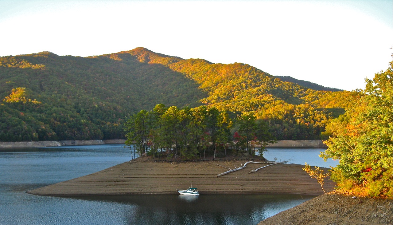 Bill's TN Paradise: Fontana Lake - October 2011