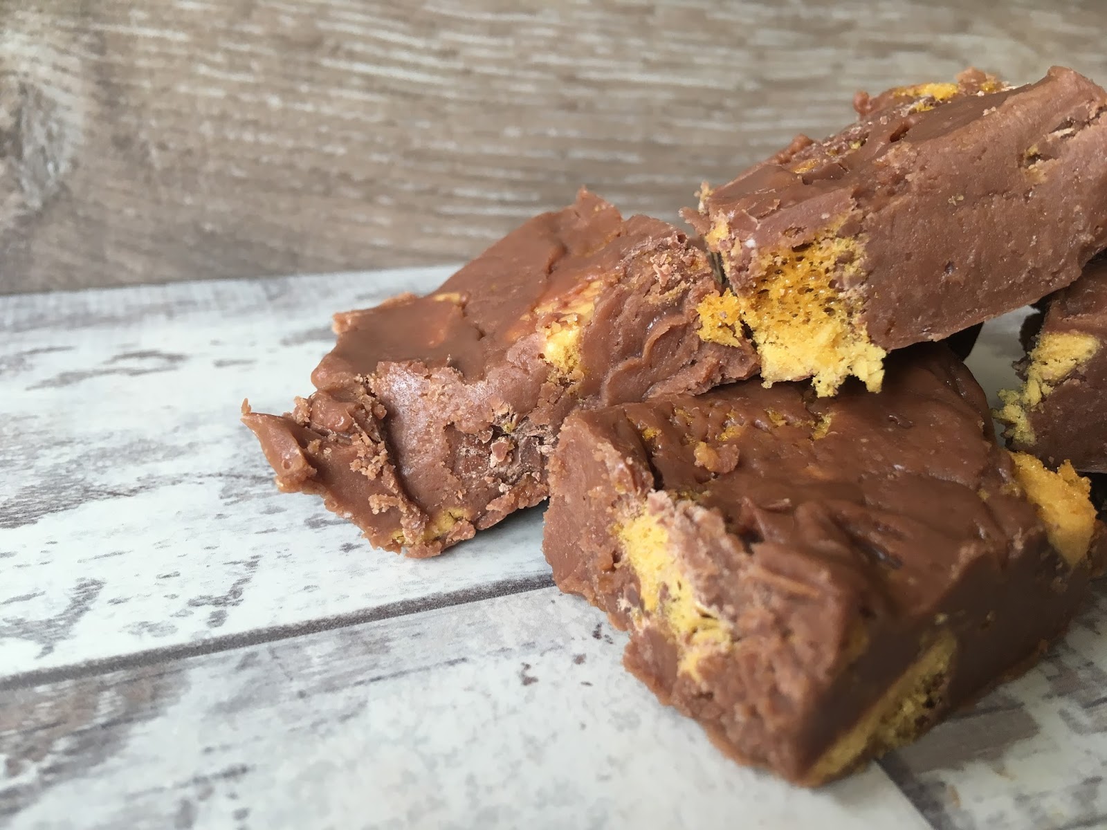 Crunchie Fudge | jesslouisekeen
