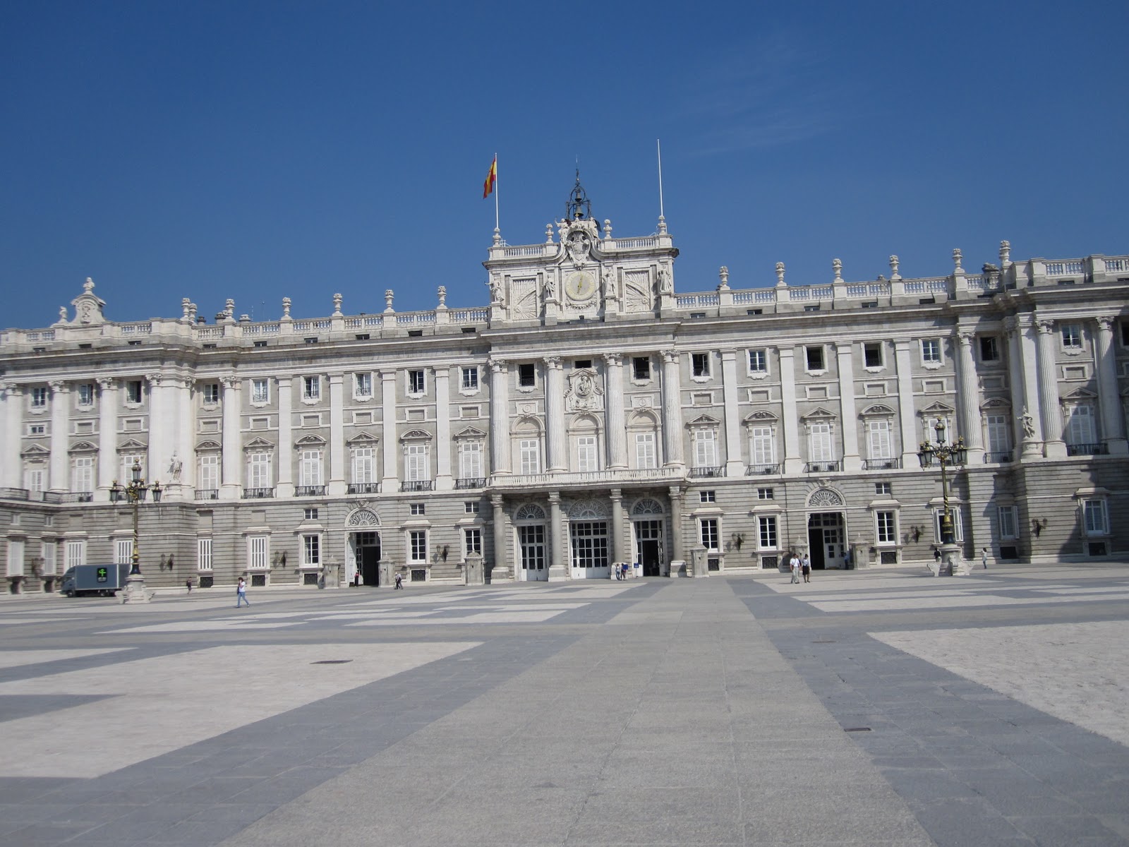 Every Museum in Madrid: Royal Armor and the View of Kings