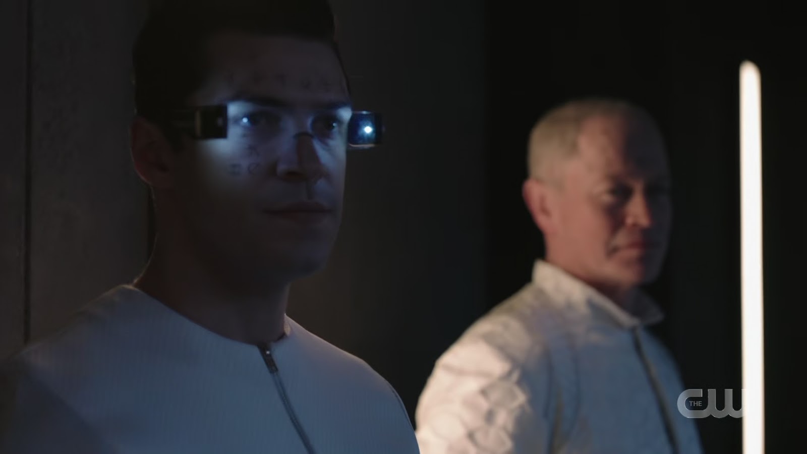 ausCAPS: Jason Diaz shirtless in The 100 7-09 "The Flock"