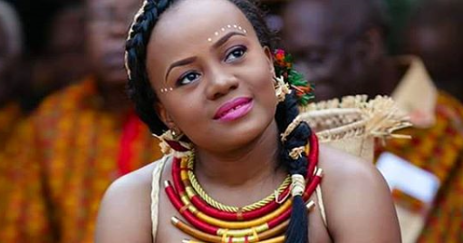 Encyclopédie de la mode gabonaise: Modèle traditionnel de tenue pour ...