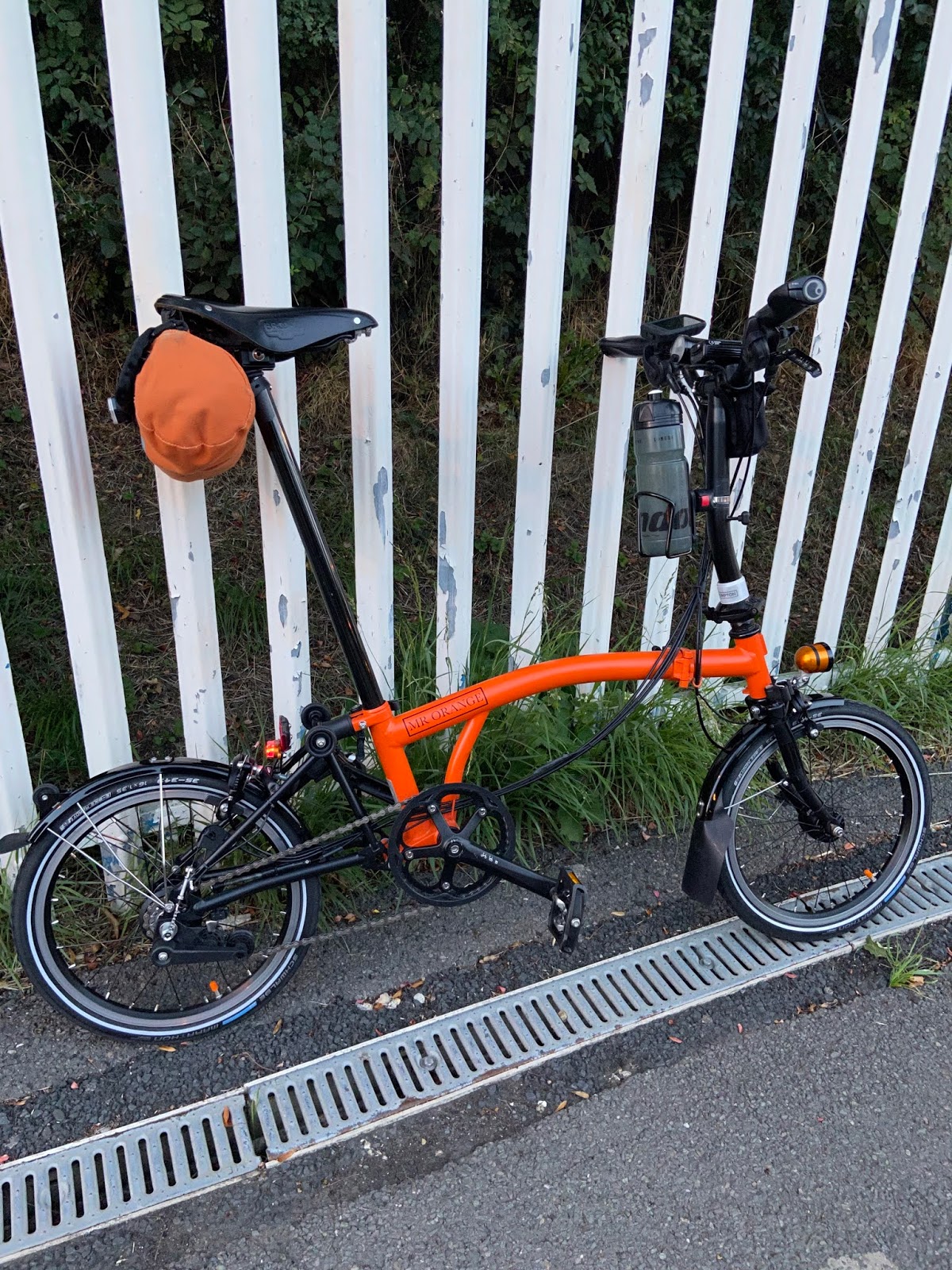 My Orange Brompton: First overnight Brompton London to Brighton of 2020!
