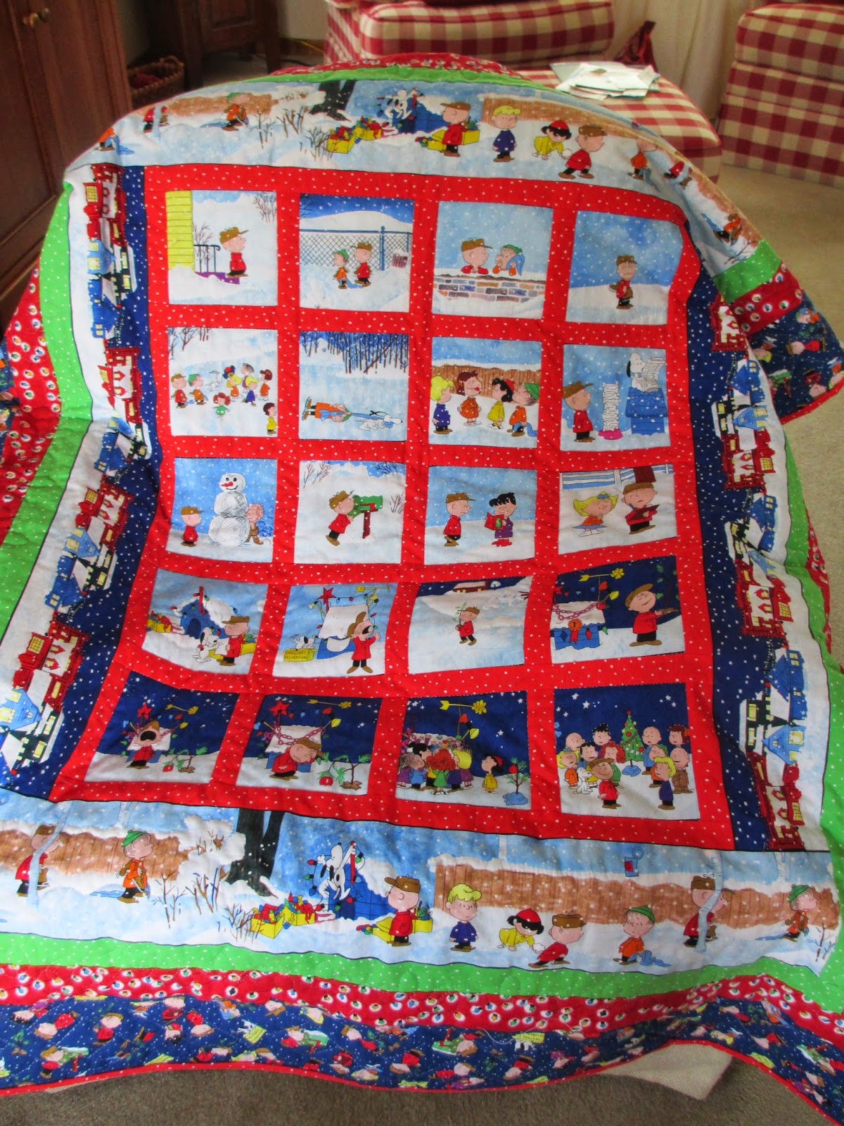 Cathie's Craftworks: Peanuts quilt finished!