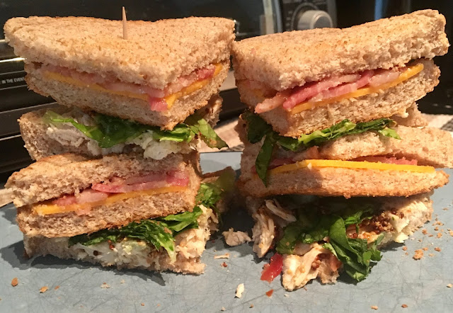 The Bachelor's Cookhouse: Classic Club House Sandwich