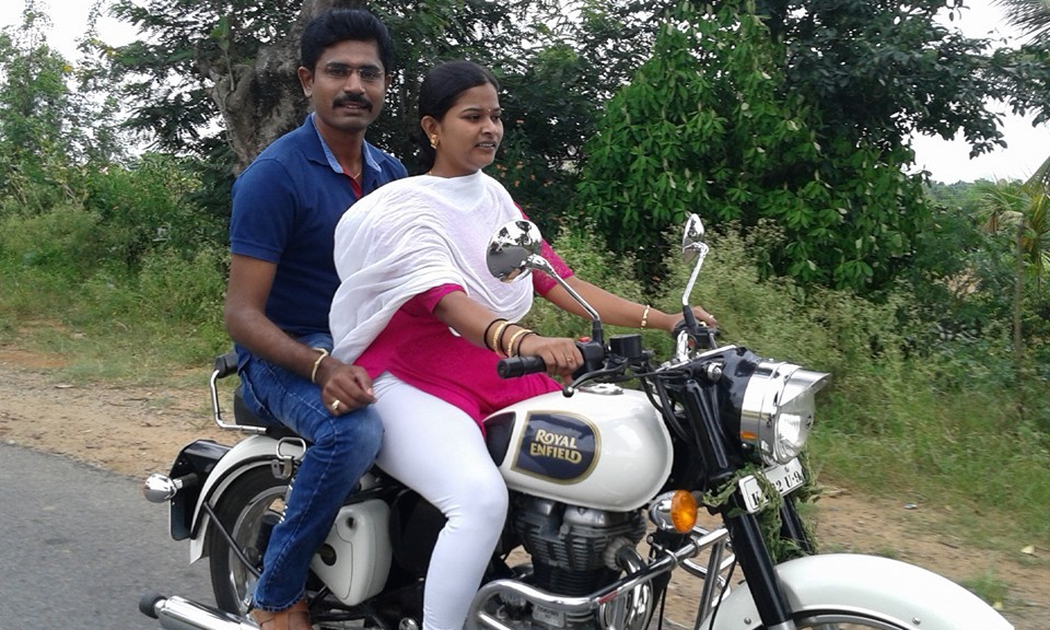 IndiaGirlsOnBike - Women Empowerment Of India: indian lady riding bike 389
