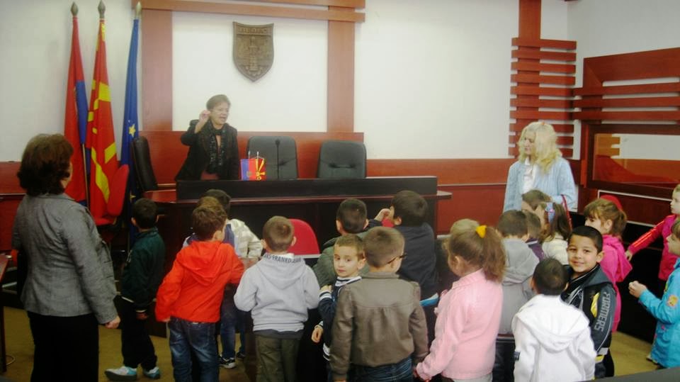 ООУ „СВ КИРИЛ И МЕТОДИЈ“ ВЕЛЕС Првачињата во посета на Општина Велес