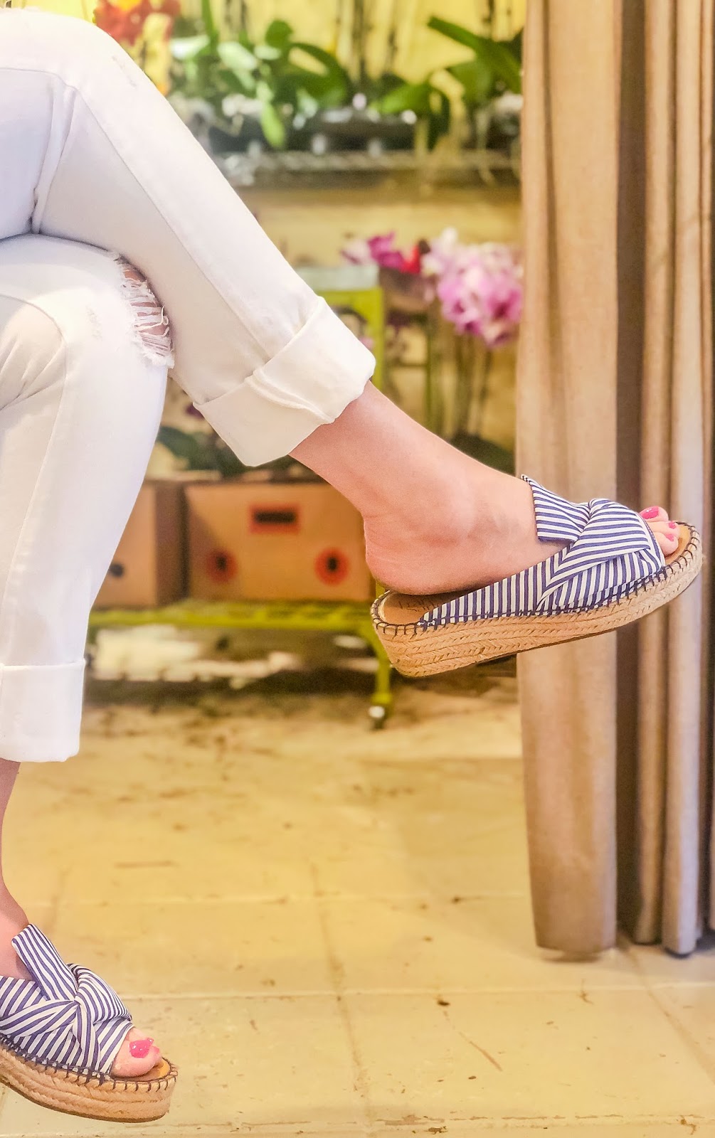 the pink clutch ...: All My Favorite Spring Shoes