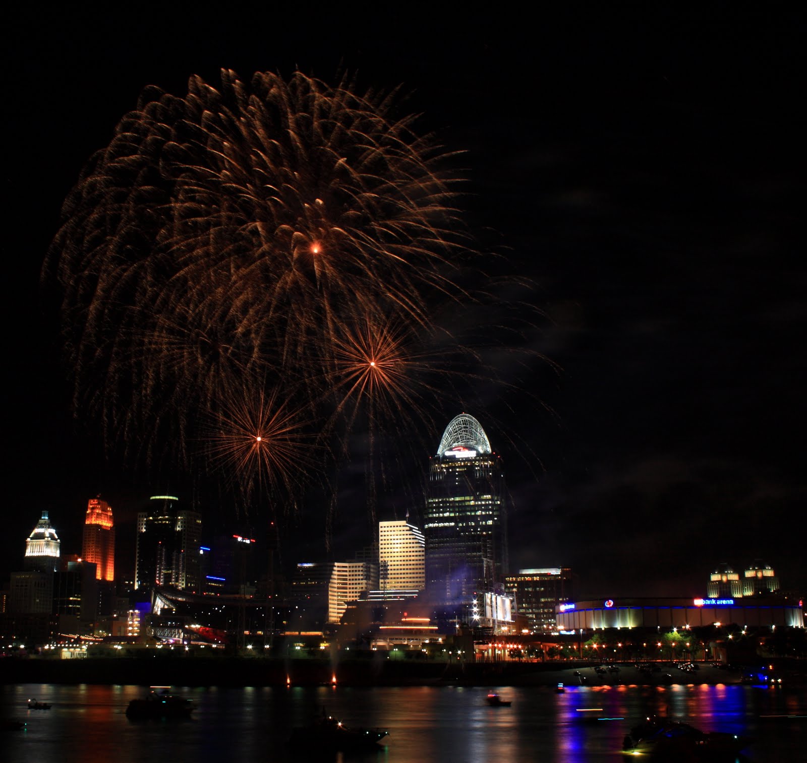 In and Around Northern Kentucky: Cincinnati Reds Fireworks 01-Jul-11