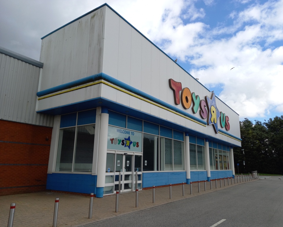 The Ham and Egger Files: Lost shops - Toys R Us in Preston, Lancashire