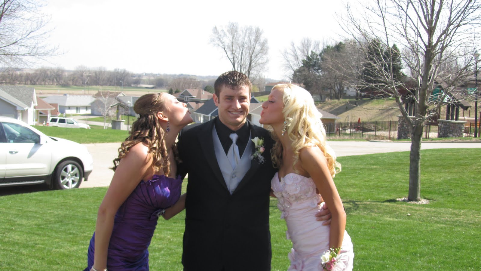 Sunset Drive: Prom 2011