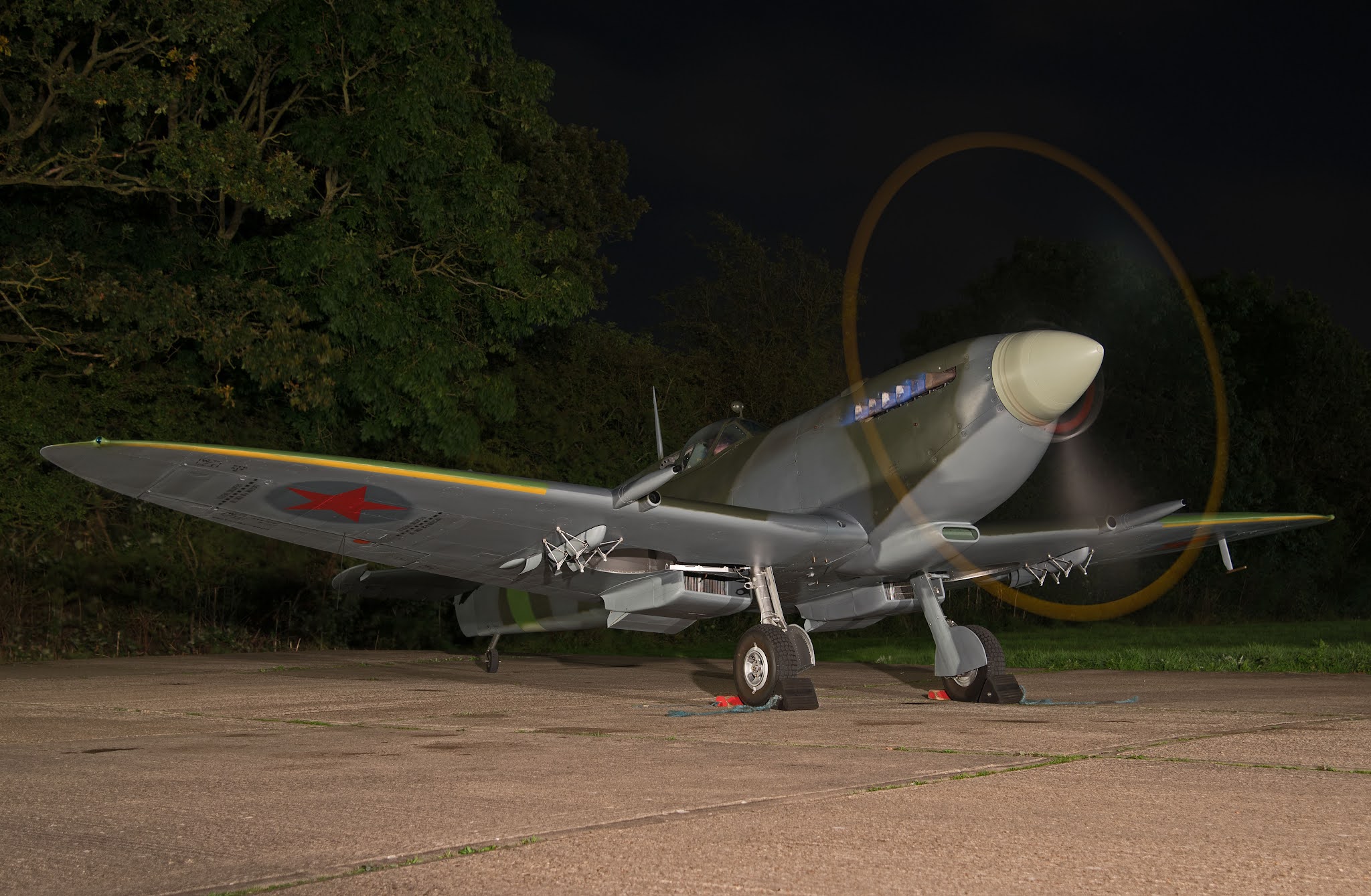 The Russian Spitfire PT879 (The Hangar 11 Collection) North Weald ...