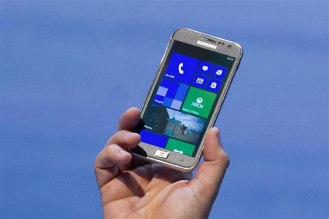 Samsung launches first Windows 8 Smartphone - StuffBox
