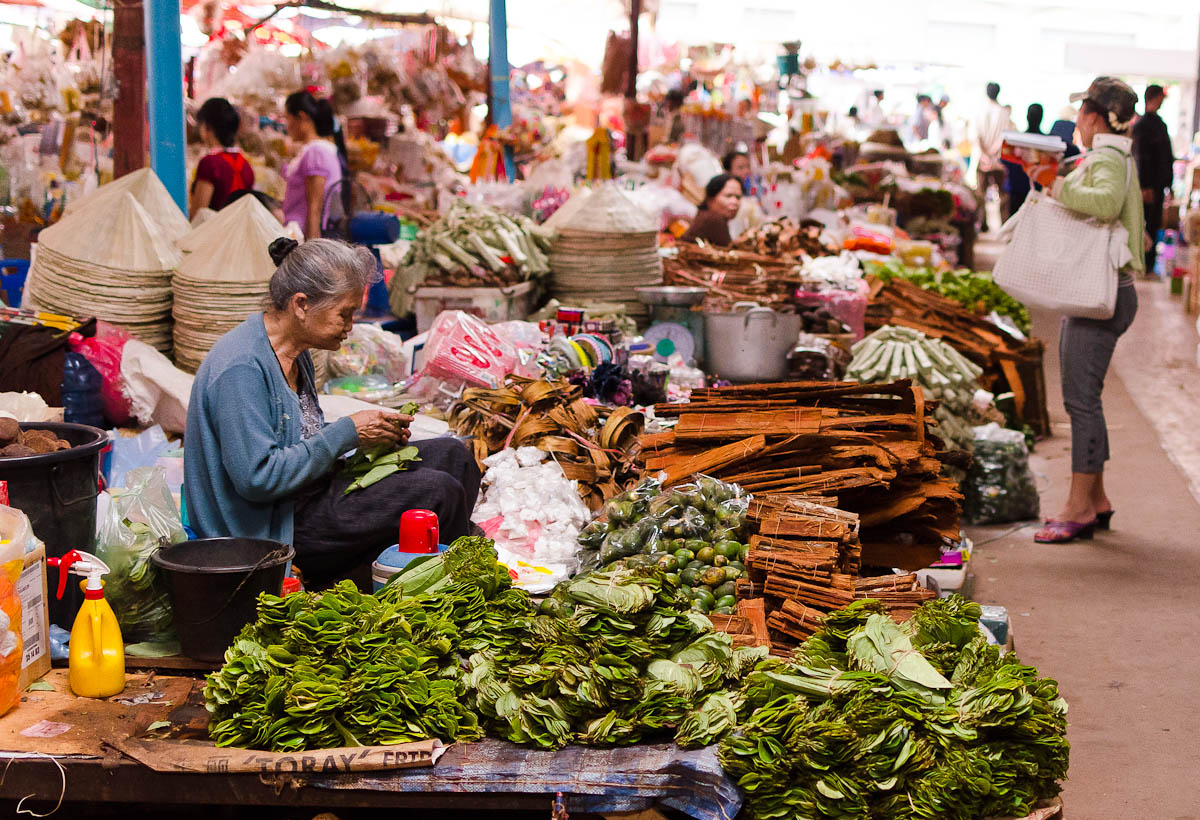 Impressions d'ailleurs: Au marché de Paksé