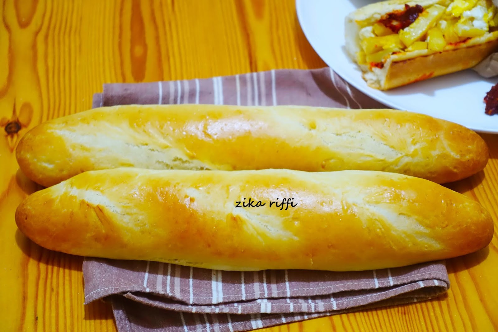 SANDWICH FRITES OMELETTE- REPAS DES ETUDIANTS- ANNABA