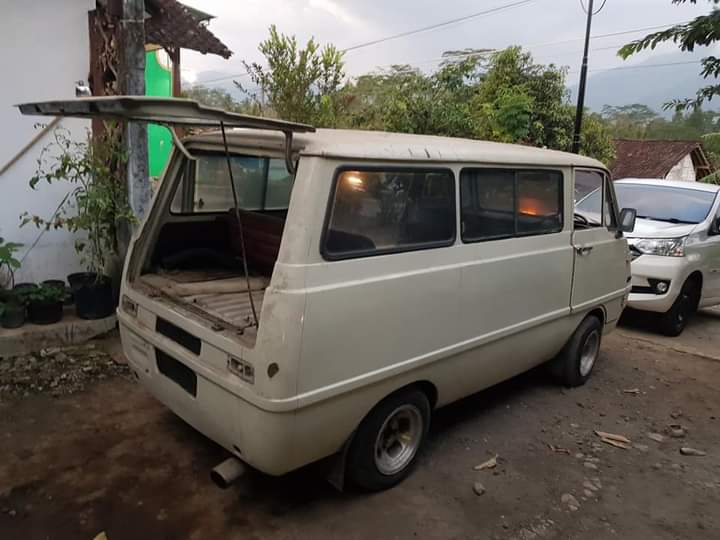 FORSALE Mazda bongo f1000 1972 full paper - LAPAK MOBIL DAN MOTOR BEKAS