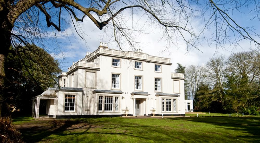 Landed families of Britain and Ireland: (106) Allfrey of Wokefield Park