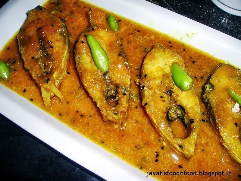 Jayati's Food Journey - Enjoy!!!: Doi Ilish - Hilsa cooked in Curd