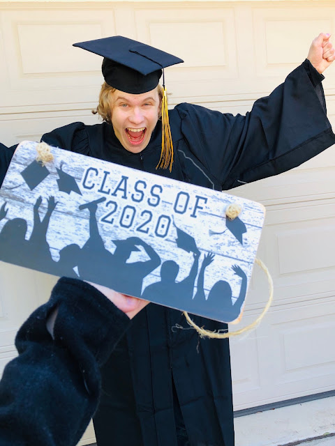 Airing My Laundry, One Post At A Time...: The Crazy Graduation Photo ...