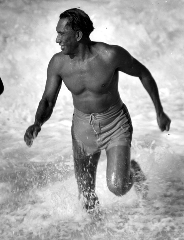 The Father of Surfing: 30 Amazing Photographs of a Young Duke ...