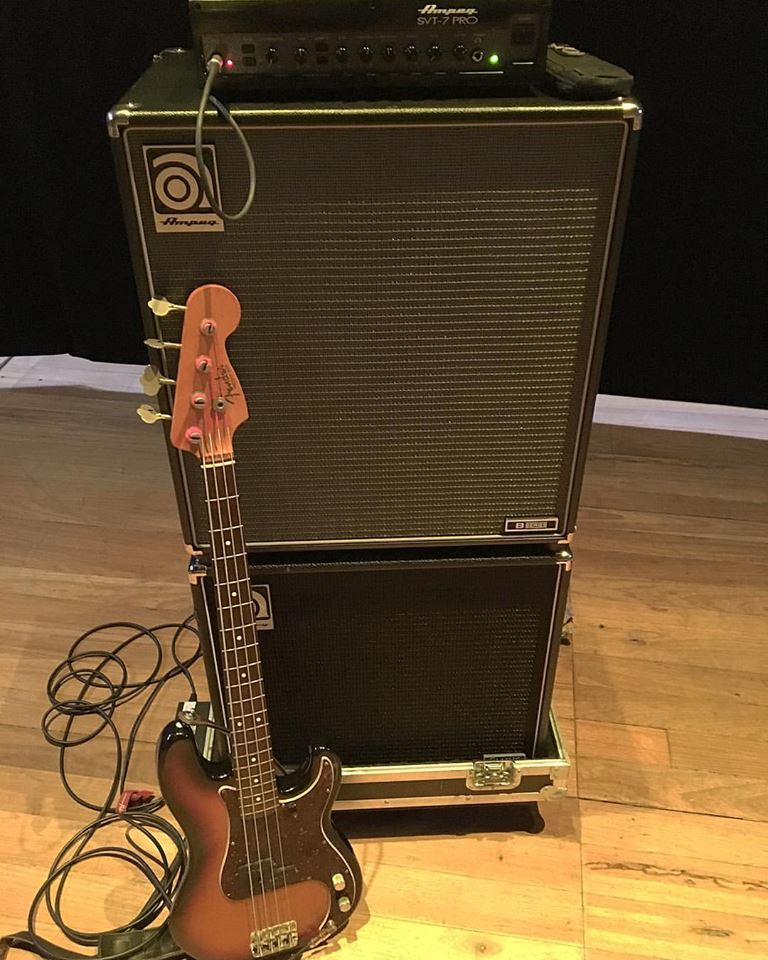 Valvulado: Thaizinho Costa - Jazz Bass Fusion (Brazil)