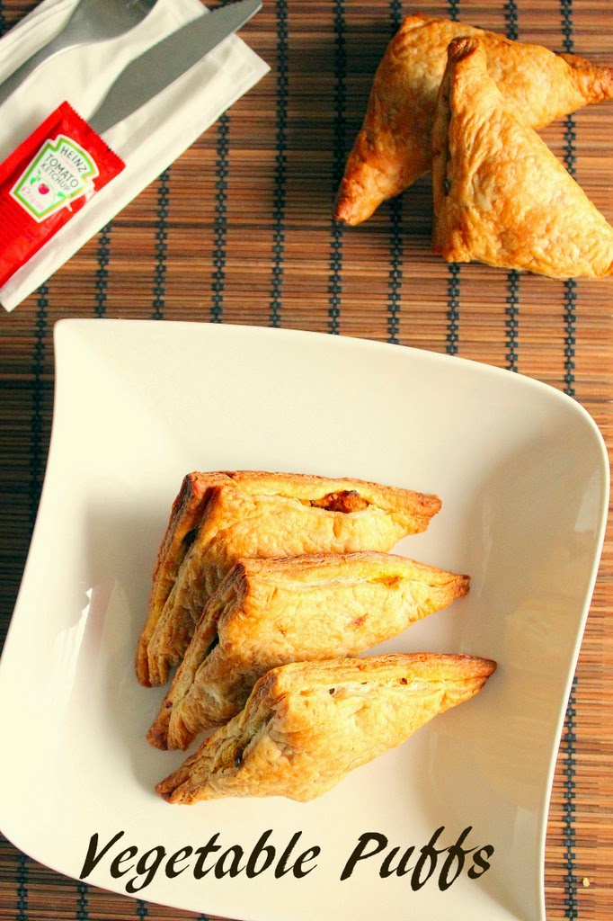 Recipe Of Vegetable Puff | How To Make Veg Puff - VegRecipeWorld