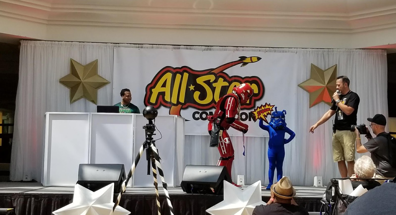 All Star Comic Con & a Fly Nerd First | Good Red Herring