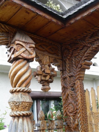 Case si cabane din lemn, la comanda - de vanzare: Porti in stil ...