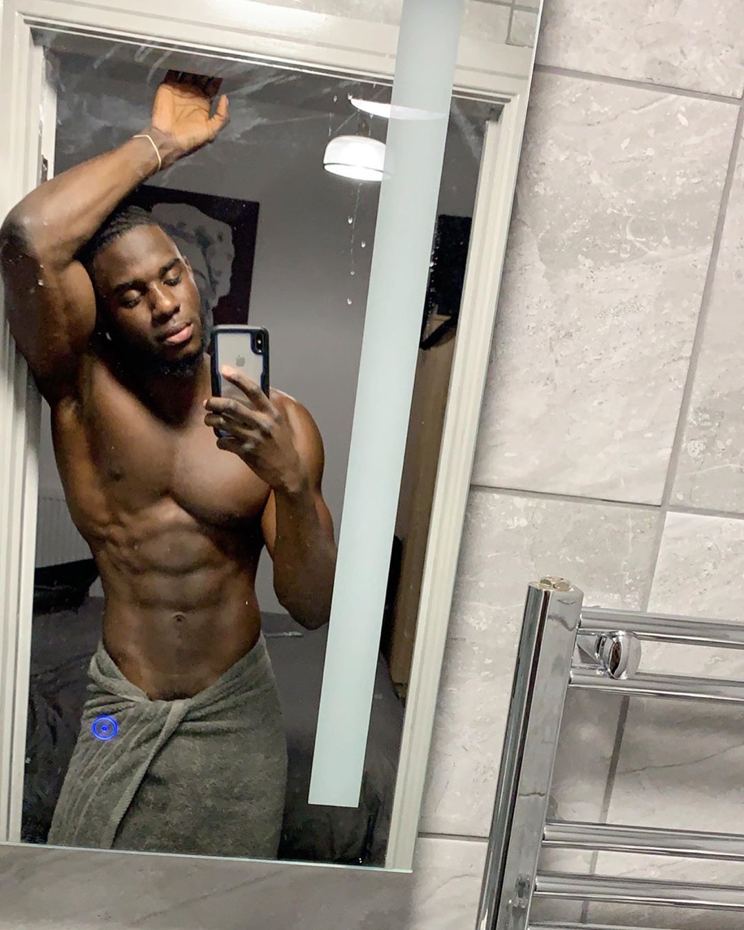 Moses.LDN Real Name: What is Moses LDN real name? Moses.LDN has not ...