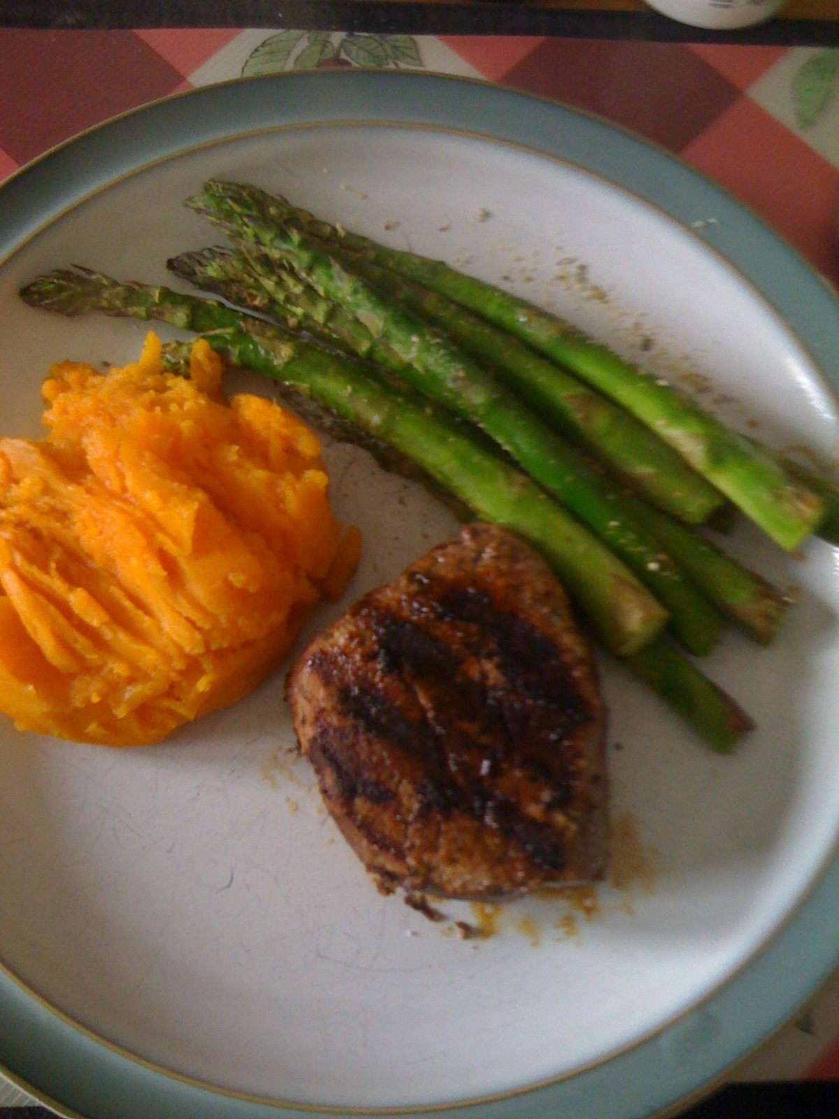 Leah Graham - All Natural Figure Competitor: Off Season, nothing really ...