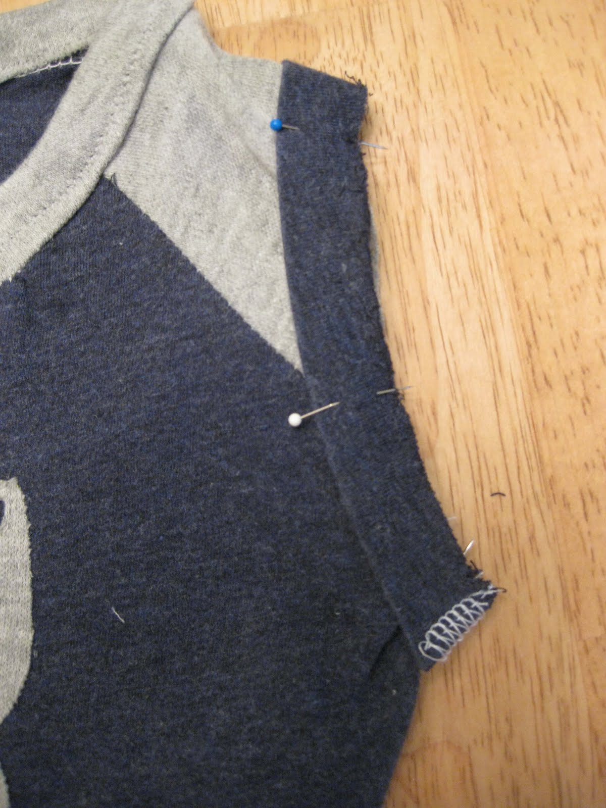Raglan T-Shirt Pattern - Part 2 (mini tutorial) - Melly Sews