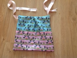 Mini Hostess Apron - tutorial & pattern |Keeping it Real