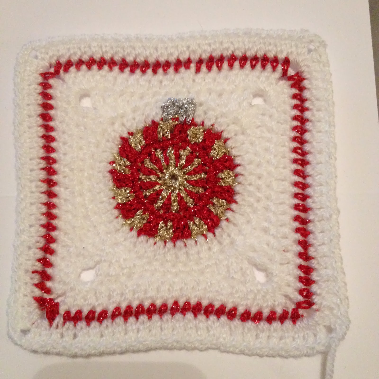 365 Granny Squares Project: A bauble square......
