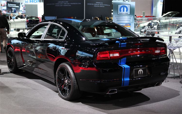 auto finder: 2011 Dodge Charger Mopar Special Edition
