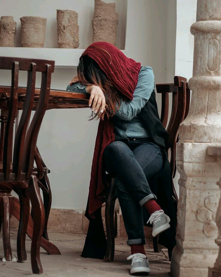 Alone Whatsapp Dp Alone Sad Girls Dpz