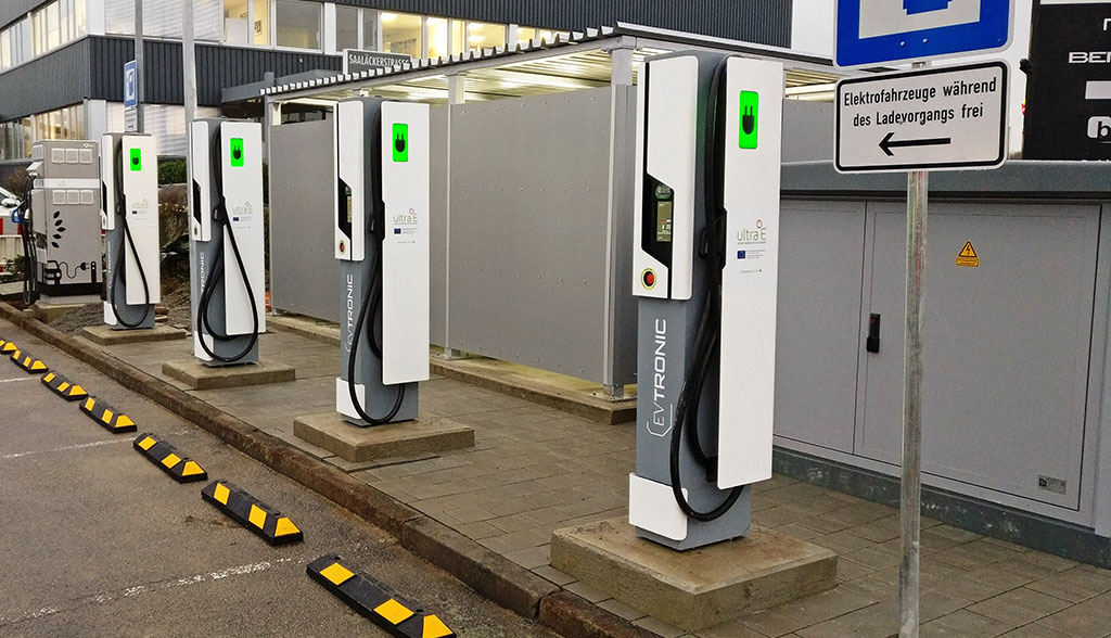 Tesla Motors unzensiert.....: Dezember 2017