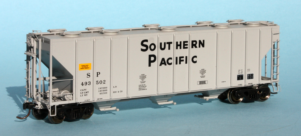 modeling the SP: Freight car graffiti, Part 20: a couple of hoppers