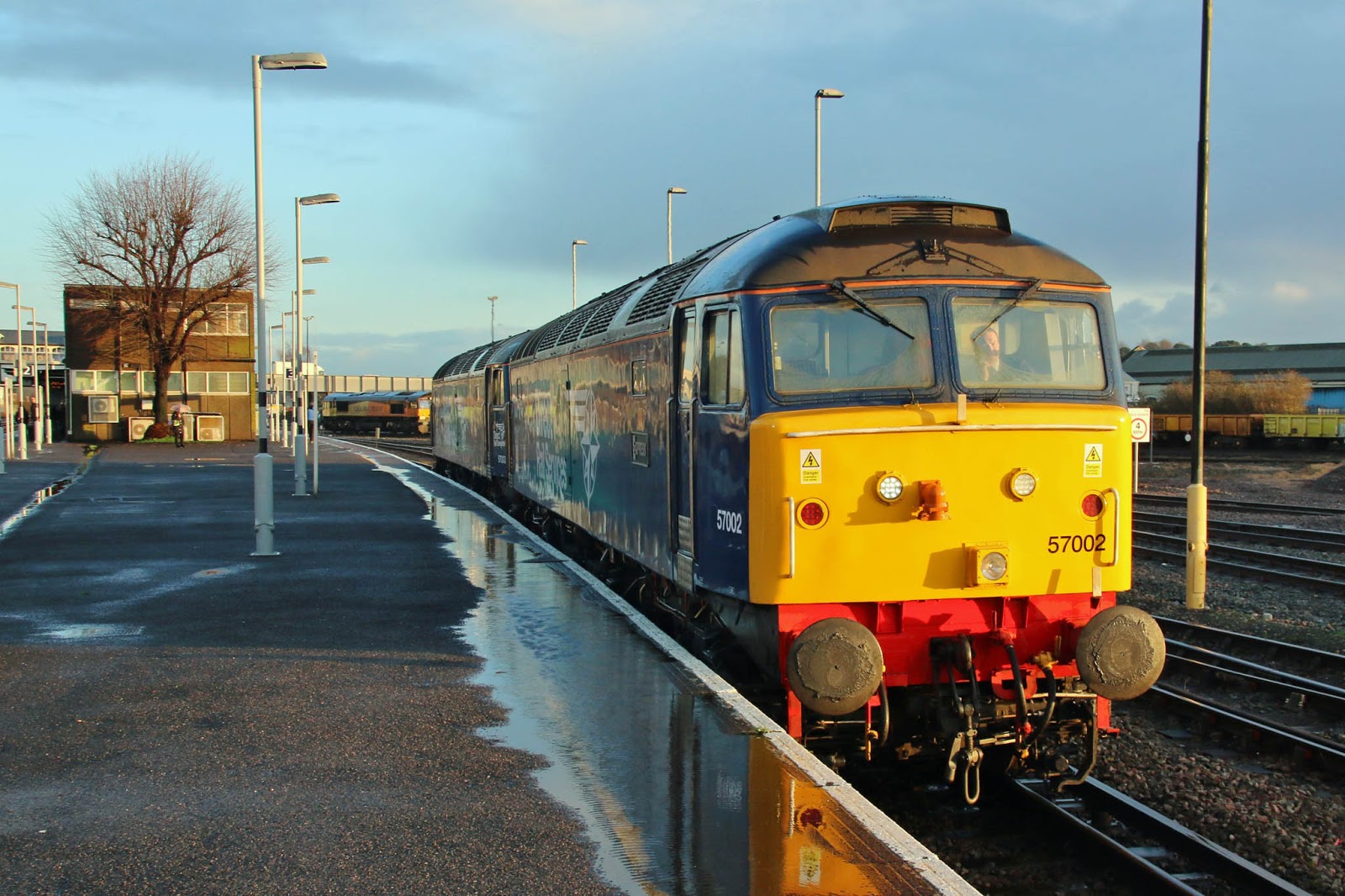 47s and other Classic Power at Southampton: Class 57/0 movement at ...