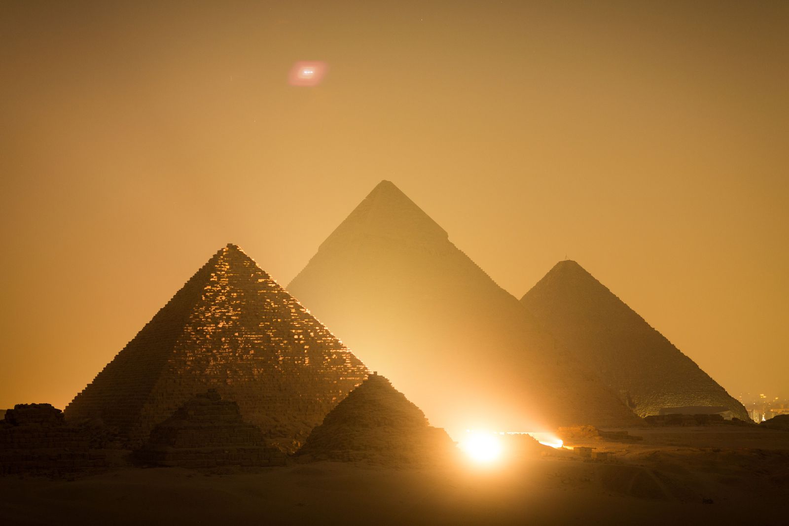Great pyramid's dimensions match the planet Earth's ~ Have You Ever
