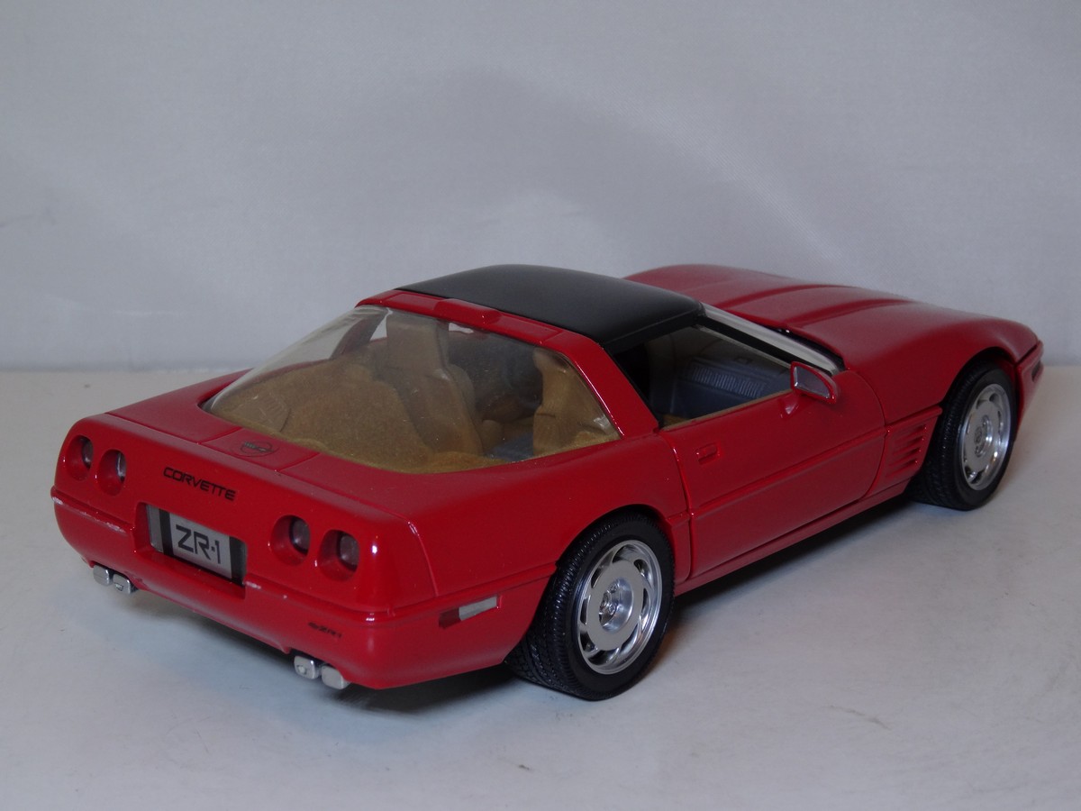 Modelli diecast 1:24 e dintorni: Chevrolet Corvette C4