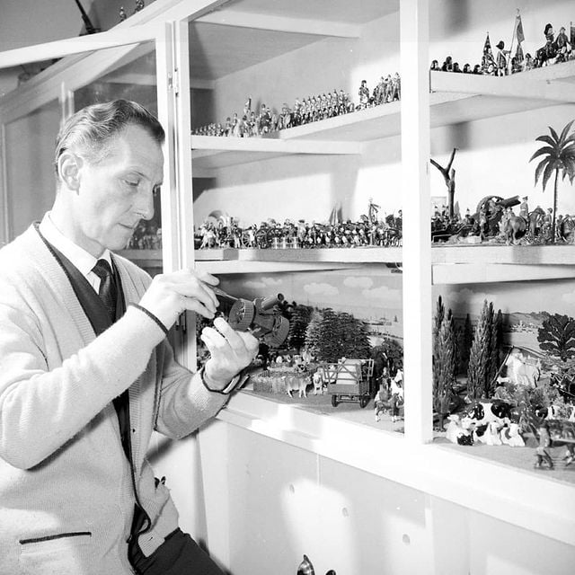 .: Peter Cushing wargamer (three more photos)