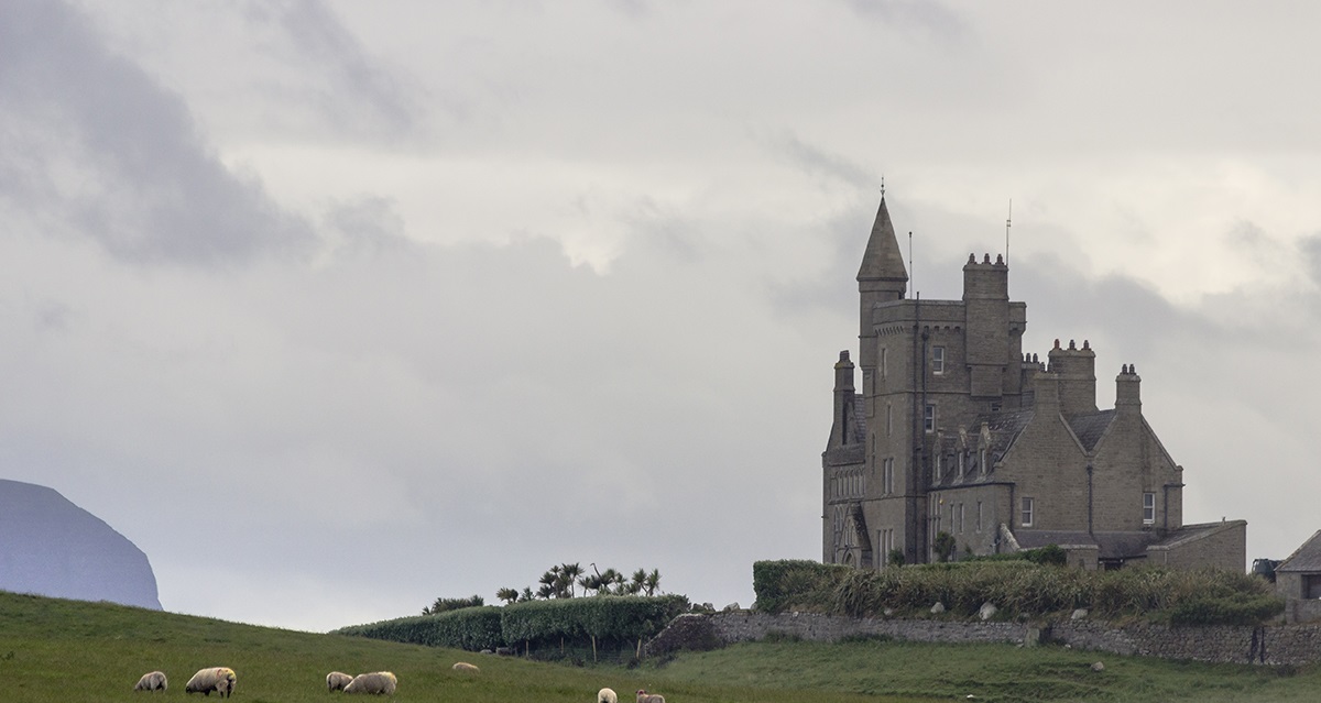 Classiebawn Castle, County Sligo, Ireland (with Map & Photos)