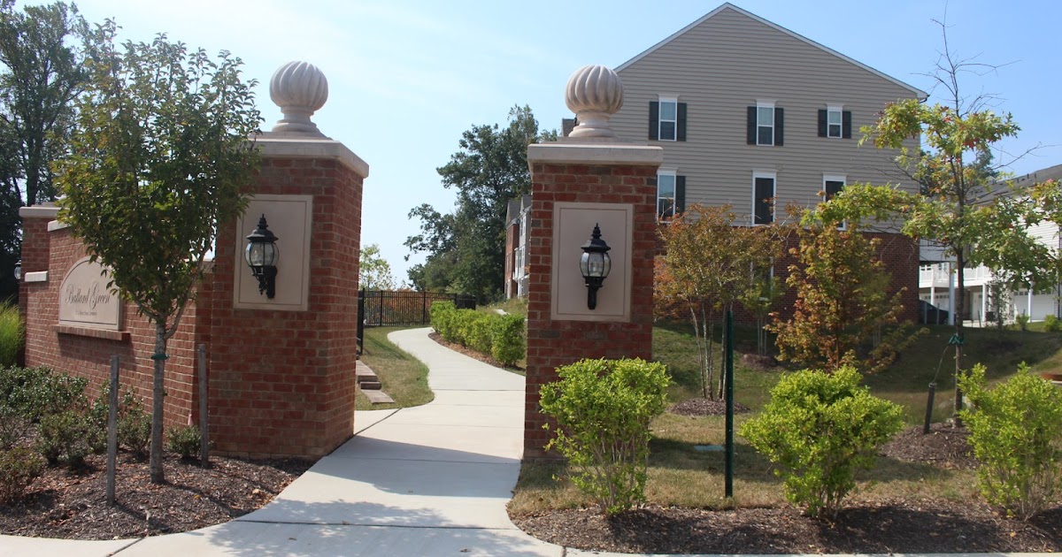 Merrill College-Photojournalism: Assignment #4 - Rowley