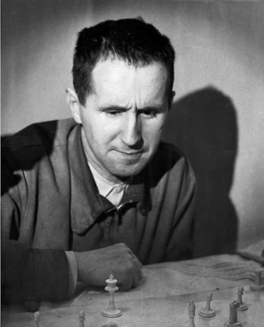 ARTEDREZ: BERTOLT BRECHT