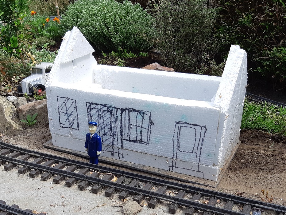 A Small Garden Railroad: Construction of the station building Part I