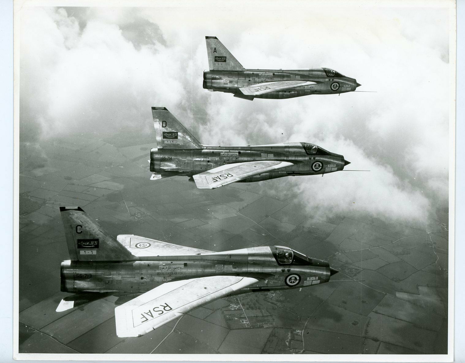 Jet & Prop by FalkeEins: EE Lightning T.5 -ebay photo find #93