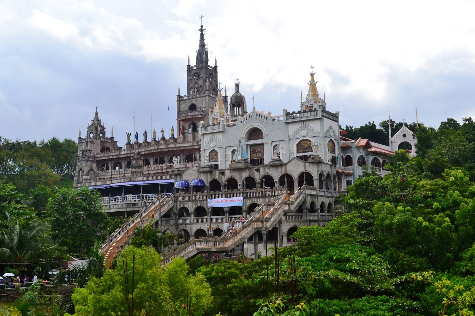 Cebu: Monastery of the Holy Eucharist