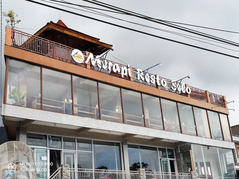 Makan Enak dengan View Gunung Merapi di Merapi Resto Selo Boyolali ...