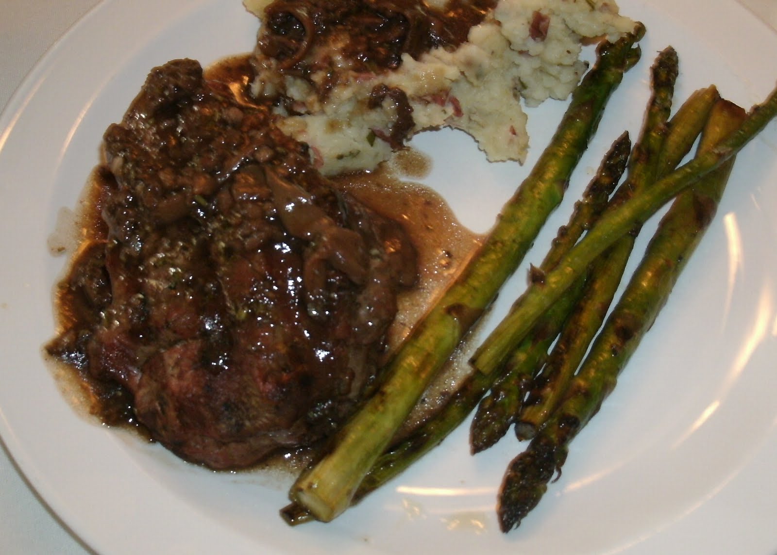 The Anabolic Gourmet: Mushroom stuffed Filet of Beef Tenderloin with ...