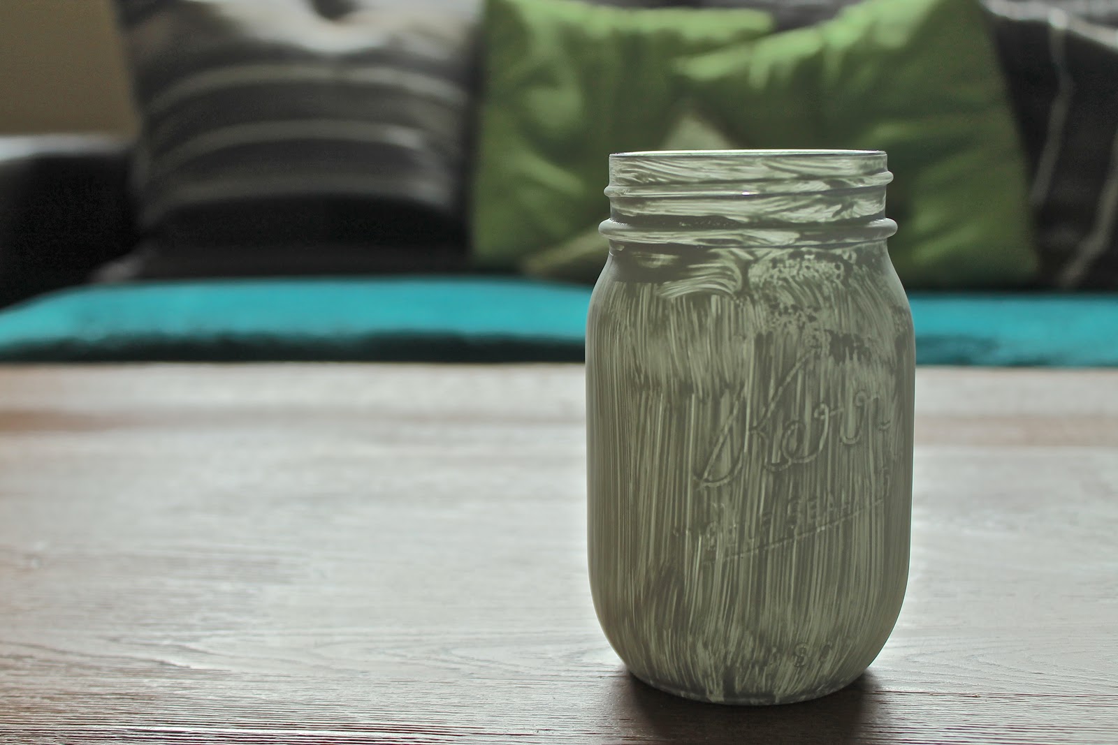 owls & monsters: Crafts : DIY Mason Jar Shampoo Dispenser